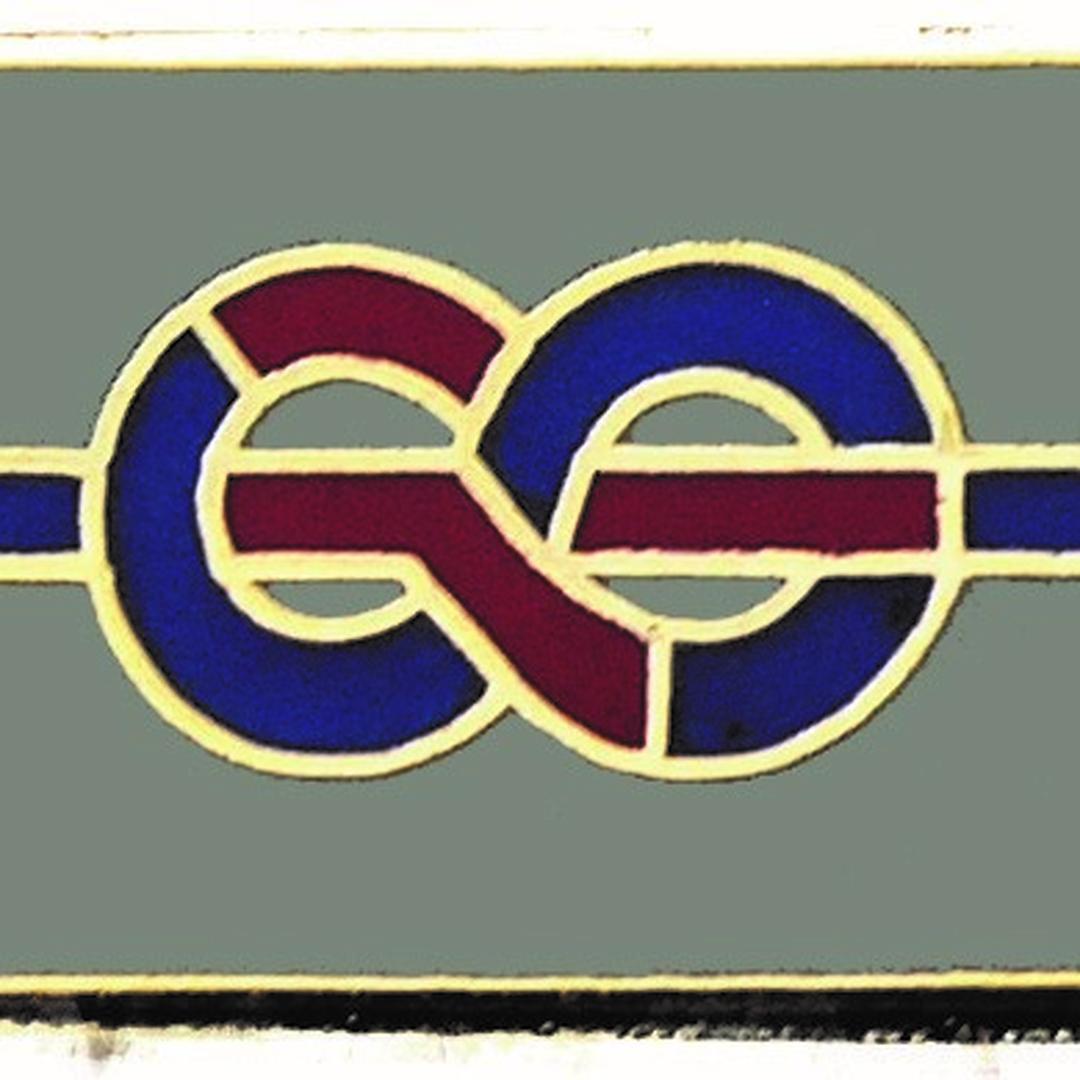 Gilt Cross Pin Badge Volunteer Leaders