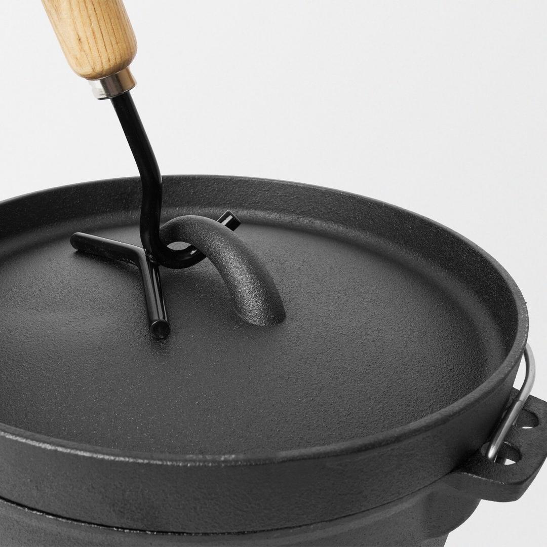 Cast Iron Fire Cooking Pot / Dutch Oven | Scout Store
