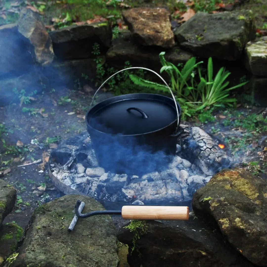 Cast Iron Fire Cooking Pot / Dutch Oven | Scout Store