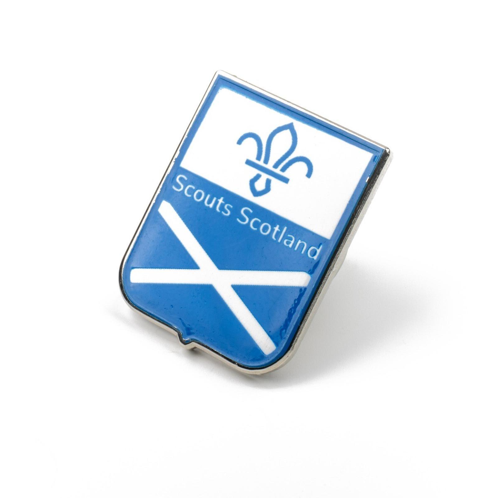 Scotland Fleur de Lis Scouts Pin Badge New in