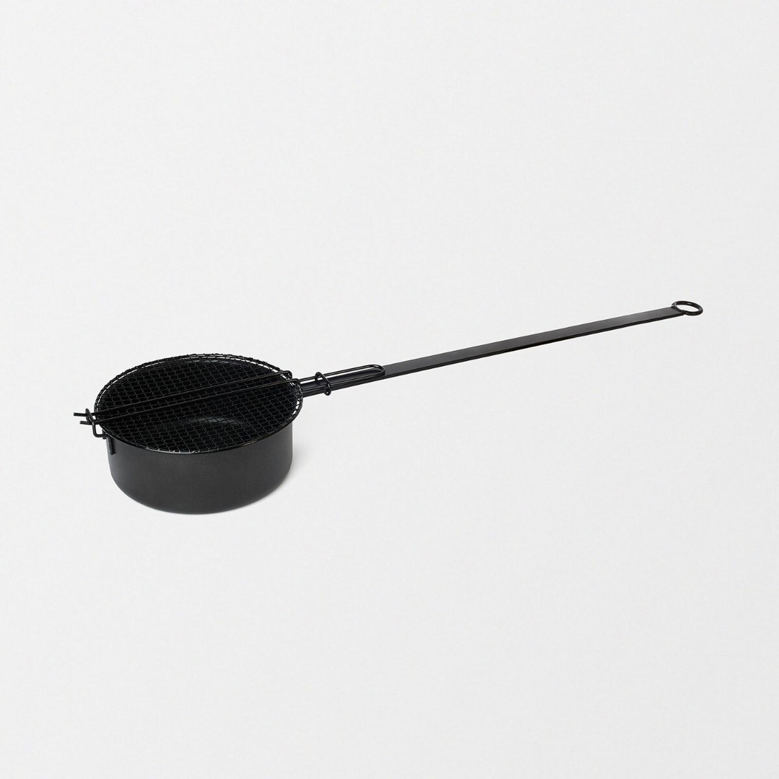 Long Handled Popcorn Pan with Grid | 18.2 x 69.5 x 7.8 cm