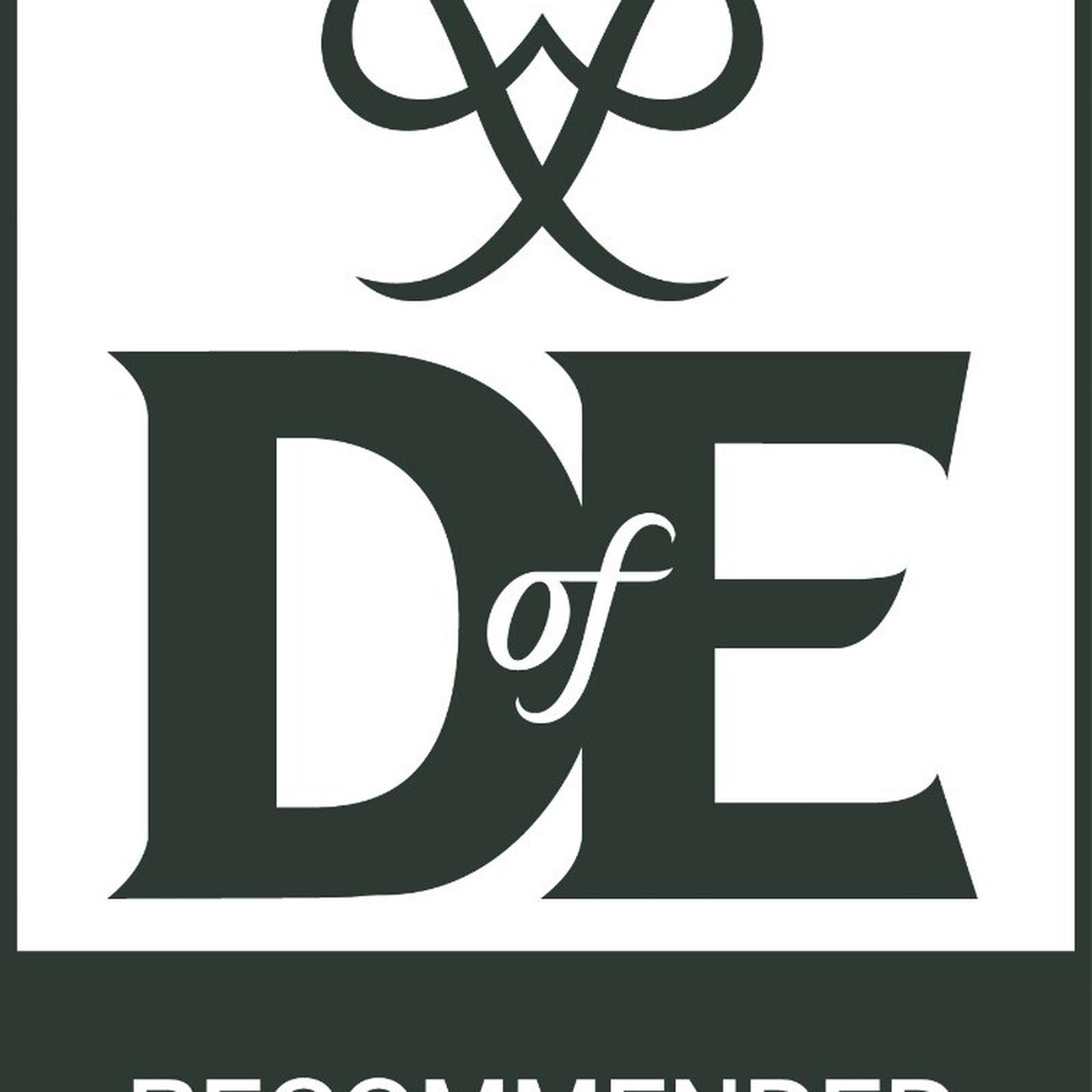 Lifesystems Tick Remover / Tweezers Compact Volunteer Leaders